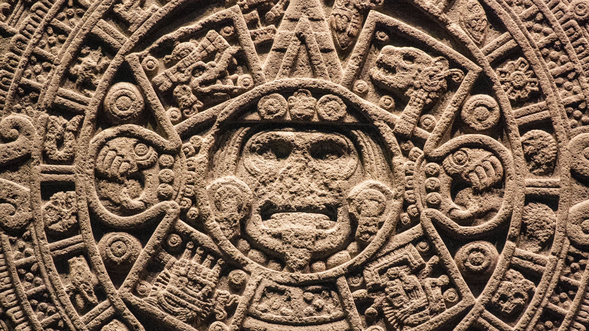 Istoria ciocolatei: o călătorie fascinantă de la azteci și până în ...